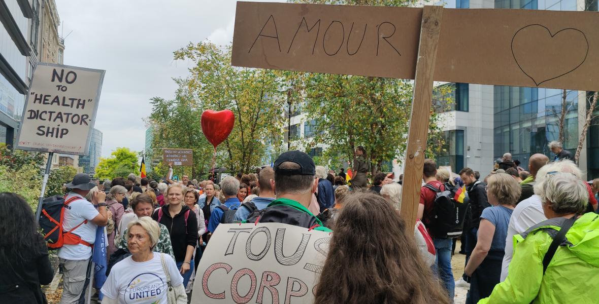 Het coronanieuws onder vuur – een VVJ-repliek | Vlaamse Vereniging van ...